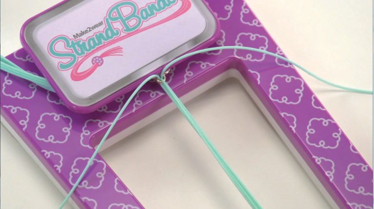 Bραχιόλι με τεχνική Μακραμέ - Strand Bands - Περιοδικό Creativity