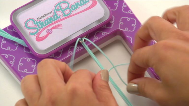 Bραχιόλι με τεχνική Μακραμέ - Strand Bands - Περιοδικό Creativity